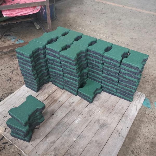 Quality 200*160mm Rubber Paving Blocks Dog Bone Shape Rubber Paver Tiles Green for sale
