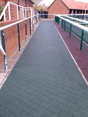 China Environment Friendly Carpet Granules Orange / Blue Floor Granules For Horse Stable for sale