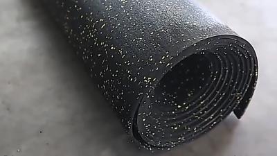 China Dirt Resistant Gym Rubber Flooring Rolls 3mm - 12mm Anti Slip Floor Mat Roll for sale