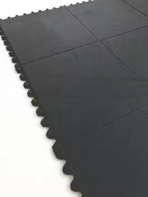 China Grid Gym Mat Interlocking Design Anti Fatigue Anti slip Resilient Gym Flooring for sale