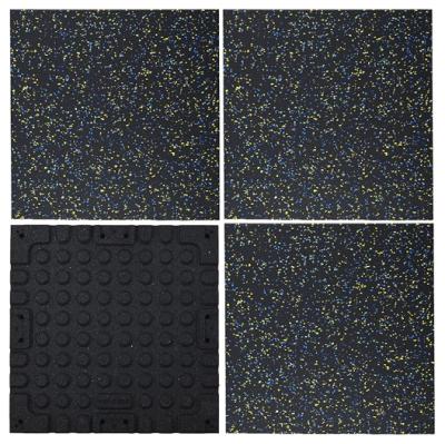 China High-Density EPDM Rubber Gym Flooring Tiles with 60-70 ShoreA Hardness and 1.0g/cm³ Density in 500*500mm Size for sale