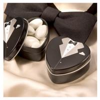 China Custom Wedding Gift Tin Containers with Lids 7x3.5cm Hinged Keepsake Boxes for sale