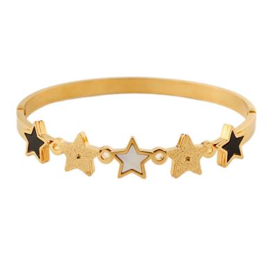 Cina 18K Gold Star Bracelet Acciaio inossidabile Rosa Gold Clover Fiori 5 Star Bracelet Bracelet per donne in vendita