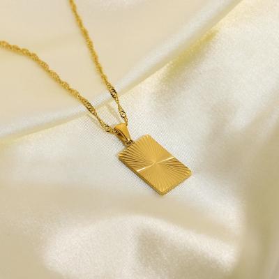 Cina Pendente di sigillo Sunburst per donne Cuore in acciaio inossidabile farfalla Disco di luce solare Choker moneta in vendita