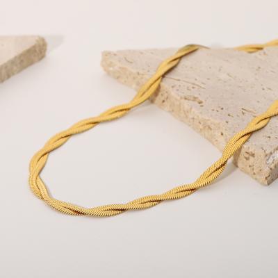 Cina XM20023 18K collare in acciaio inossidabile dorato catena di collana doppio croce piatto serpente catena di collane per donne in vendita