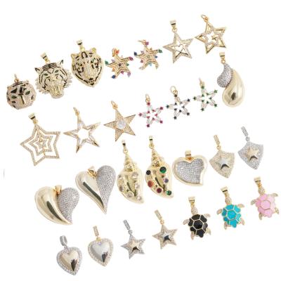 Cina New Design Luxury 18K Real Gold Plated Brass Star Heart Diamond Charm for Bracelet Necklace in vendita