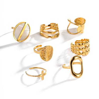 Cina Moda Irregolarità Anelli in acciaio inossidabile 18K gioielleria placcata Anello ridimensionabile per donne in vendita