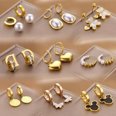 China Top Quality Fashion Earrings for Women 18k Gold Plated Pearl Stud Earrings Stainless Earring Set for sale