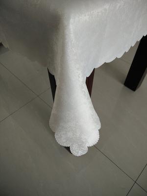 China BSCI audit passed-Luxuary 100% Polyester shinning jacquard tablecloth for sale