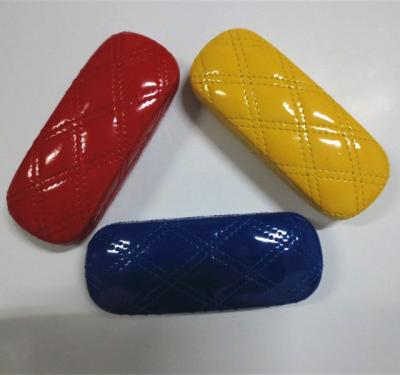 China Colorful glasses cases with solid design for sale