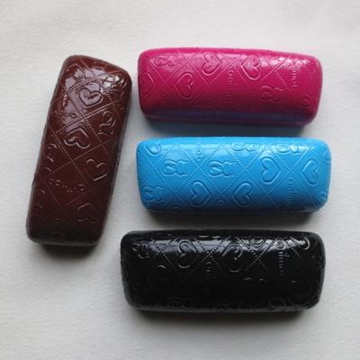 China Fashionable glasses cases with solid design for sale
