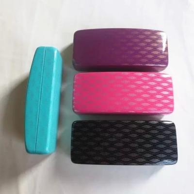 China Fashionable glasses cases with solid sharp color leather design for sale