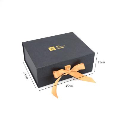 Cina Scatola d'imballaggio pieghevole di spedizione, 190gsm - contenitore di regalo magnetico di rettangolo 400gsm in vendita