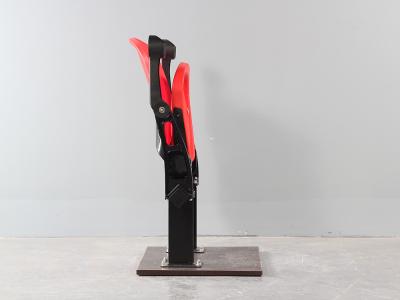 Cina Sedile dello stadio montato fascio di plastica assistito gas all'ingrosso resistente UV automatico di punta-su pp di STUNITY con il bracciolo del cupholder in vendita