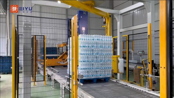 Quality OEM PET Bottle Mineral Water Packing Machine Production Line 36000 Bottles/Hour for sale