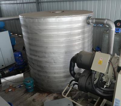 Cina Sistemi avanzati di circolazione dell'acqua di raffreddamento per sistemi di stampaggio a iniezione di preforme PET in vendita