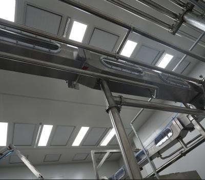 Cina Lavatrice di tappi a alta velocità controllata da PLC per la linea di imbottigliamento per le linee di produzione di acqua in bottiglia da 60.000 BPH in vendita