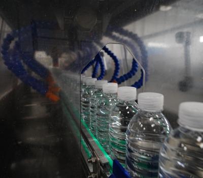 Cina Sistema di essiccazione ad aria compressa per linea di produzione di acqua pura in bottiglia da 42.000 in vendita