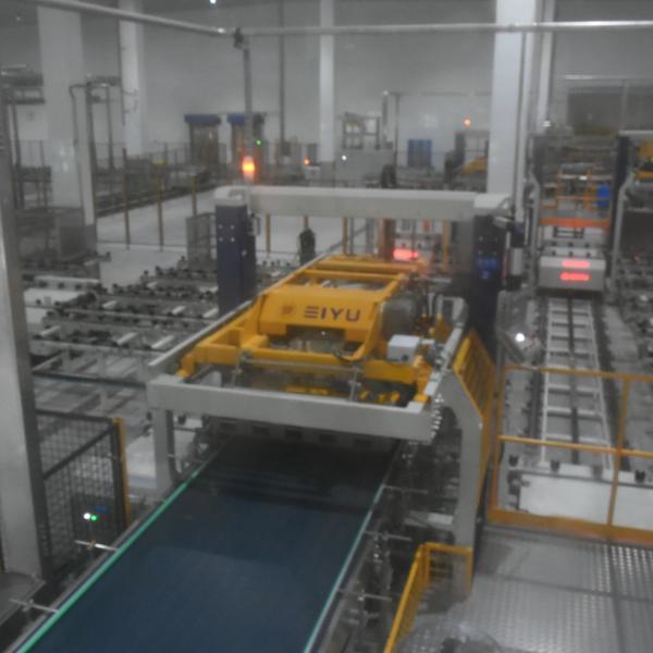 Quality Automatic Juice Drinking Water Packing Machine Loading And Unloading Cage System for sale