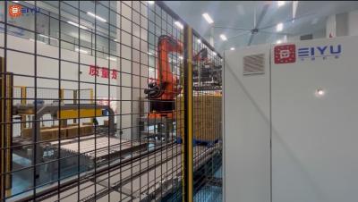 China Pneumatic Robot Case Beverage Palletizer Machine Programmable Customized for sale