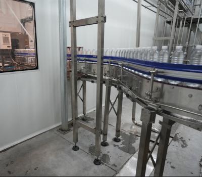 China Máquina de tapa de botellas de plástico de PET PLC en venta