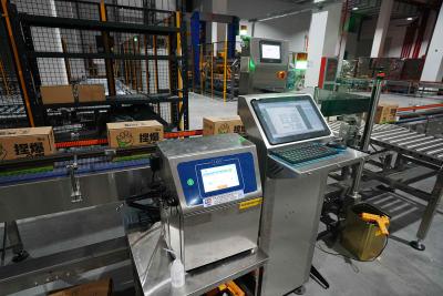 中国 食品・飲料産業におけるジュースボトル包装機の重量と試験 販売のため