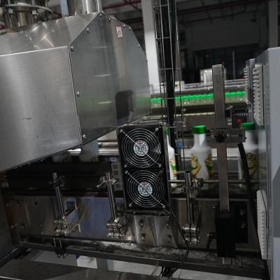 China Automatic Sleeve Labeling Machine 9000-72000bph for Beverage Bottles for sale