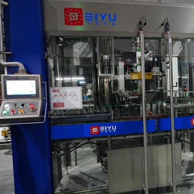 Cina Macchina automatica per l'applicazione di etichette termoretraibili 30000 BPH per bottiglie e lattine in vendita