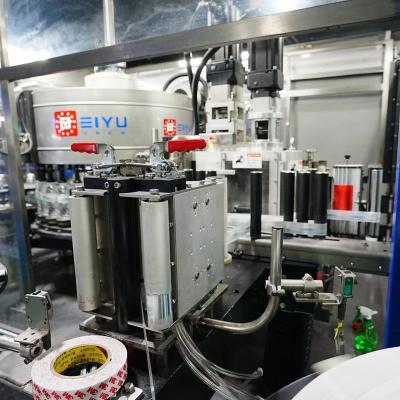 China Automatic Hot Melt Glue Labeler Machine with 380V 50Hz Power for 500-10000kg/Day Capacity and 100g-3kg Container Size for sale