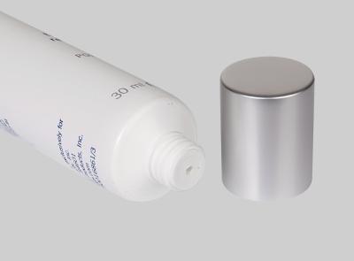 Cina Metropolitana su ordinazione cosmetica vuota rotonda di cura di pelle 10-30ml dei tubi D22mm in vendita
