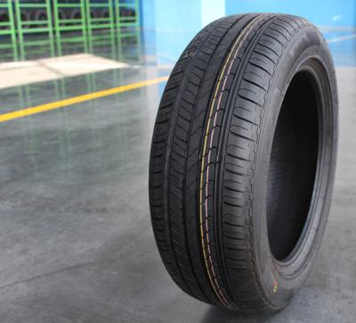 中国 道車を離れた 205/55R16 は 214mm セクション幅のゴム製商用車のタイヤにタイヤをつけます 販売のため
