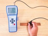 China TMD-105 60KHz/500KHz Digital Conductivity Meter with 16,000 Data Memory and Temperature Compensation for sale