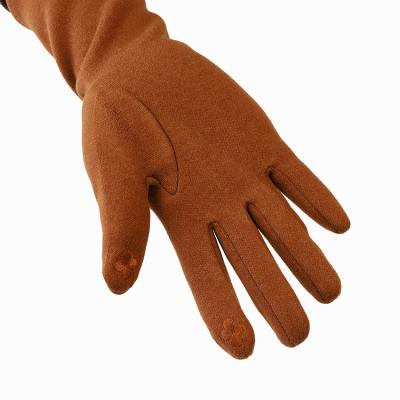 Cina Bulk Luxury Full Finger Guanti invernali caldi Rivet Texting Touch Screen in vendita