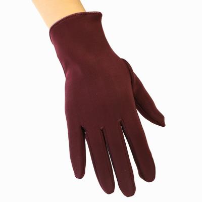 Cina Guanti caldi invernali in poliestere Fashion Classic Red Stretch in vendita