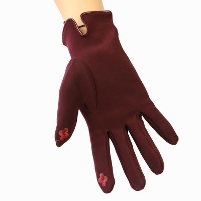 Cina Guanti caldi invernali in poliestere Fashion Classic Red Stretch in vendita
