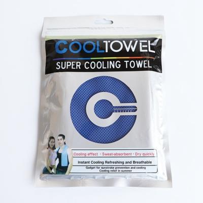 Cina Bear Family Asciugamano sportivo in microfibra portatile Cold Sense Eco Friendly Traspirante Ice Cool in vendita