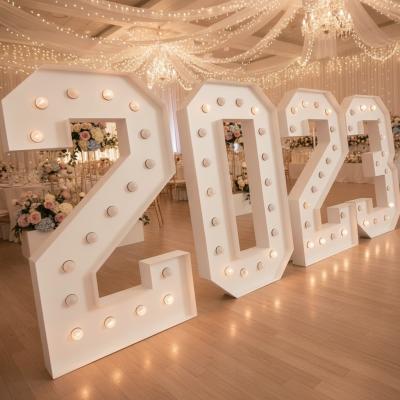 China New Giant 3ft 4ft 5ft Marquee Letters & Numbers Light up Neon Sign Battery Powered Outdoor/Indoor Party Decor for sale