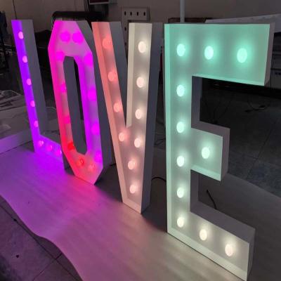 China HONGSEN Wholesale RGB Standing Lights Giant 2 ft 3 ft 4 ft Light up Letters Sign for Wedding Home Mall Park Love Marquee Letters for sale