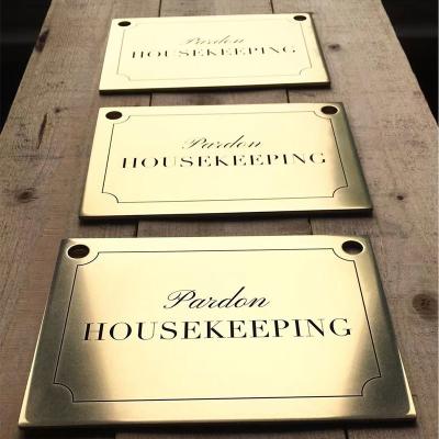 China Modern Minimalist Custom Design Brass Plaque Sign UV Protected High Quality Outdoor Signage for Corporate Gift for sale