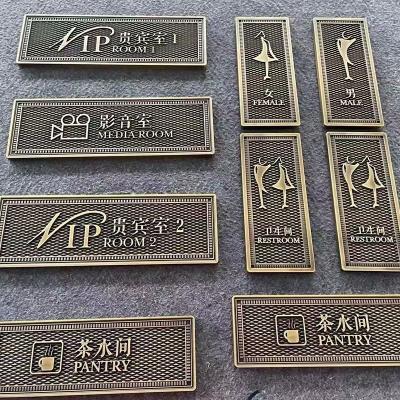 China Exclusive Modern Style Office Brass Solid Letter Plaque&Sign with Custom Design for Vintage Decor for sale