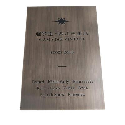 China Custom Outdoor and Indoor Embossed Metal House Number Plate Retro Etched Brass Aluminum Metal Plaque Craft for sale
