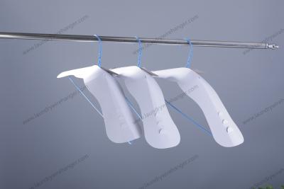 China 2.0 mm Thickness Wire Suit Hanger Perfect for Organizing Clothes in Laundry Shop for sale