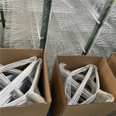 China De Hanger van de het Metaaldraad van wasserijfabrieken, Witte/Blauwe Kleren die Hanger drogen Te koop