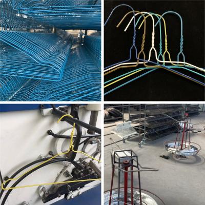 China 16/18 Inches Width Clothes Wire Hanger with 2450 Boxes Loading Capacity for sale