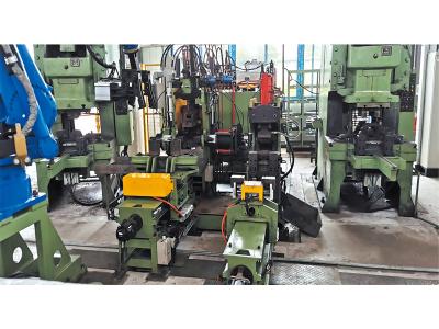 Cina Linea di produzione automatica per la formazione automatica degli occhi in vendita