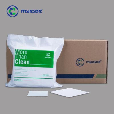 中国 昇進180gsm 9x9inchレーザーは産業Microfiber 100のクラスのクリーンルーム ワイパーを切った 販売のため