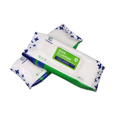 China 70% IPA 30% H2O Wet Presaturated Alcohol Cleaning Wipes For Cleanroom for sale