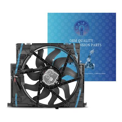 Cina Ventilatore del radiatore di raffreddamento automatico BMW Serie 3 2.0T 400W 2018 - 17428591441 in vendita