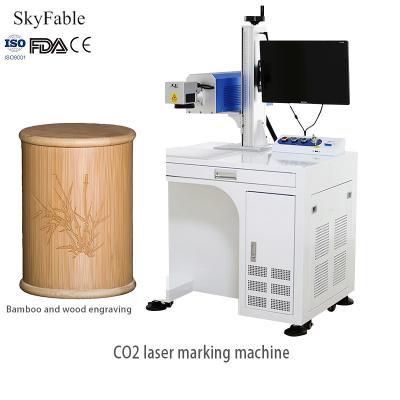 China Permanente lasermarkeringsgraveringsmachine voor leerstof bamboe en hout ambachten Te koop