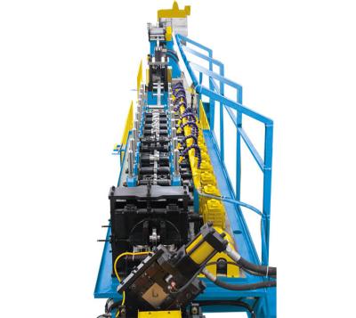 Chine Poutre de Furring d'accident de route formant la feuille de fer de la machine Cr12 faisant la machine à vendre